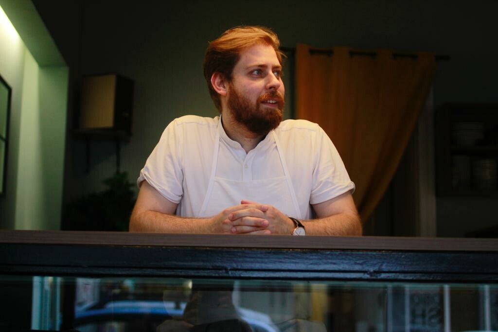 Esthiō: Η Αθήνα μόλις απέκτησε ένα μοντέρνο εστιατόριο αφιερωμένο σε ...