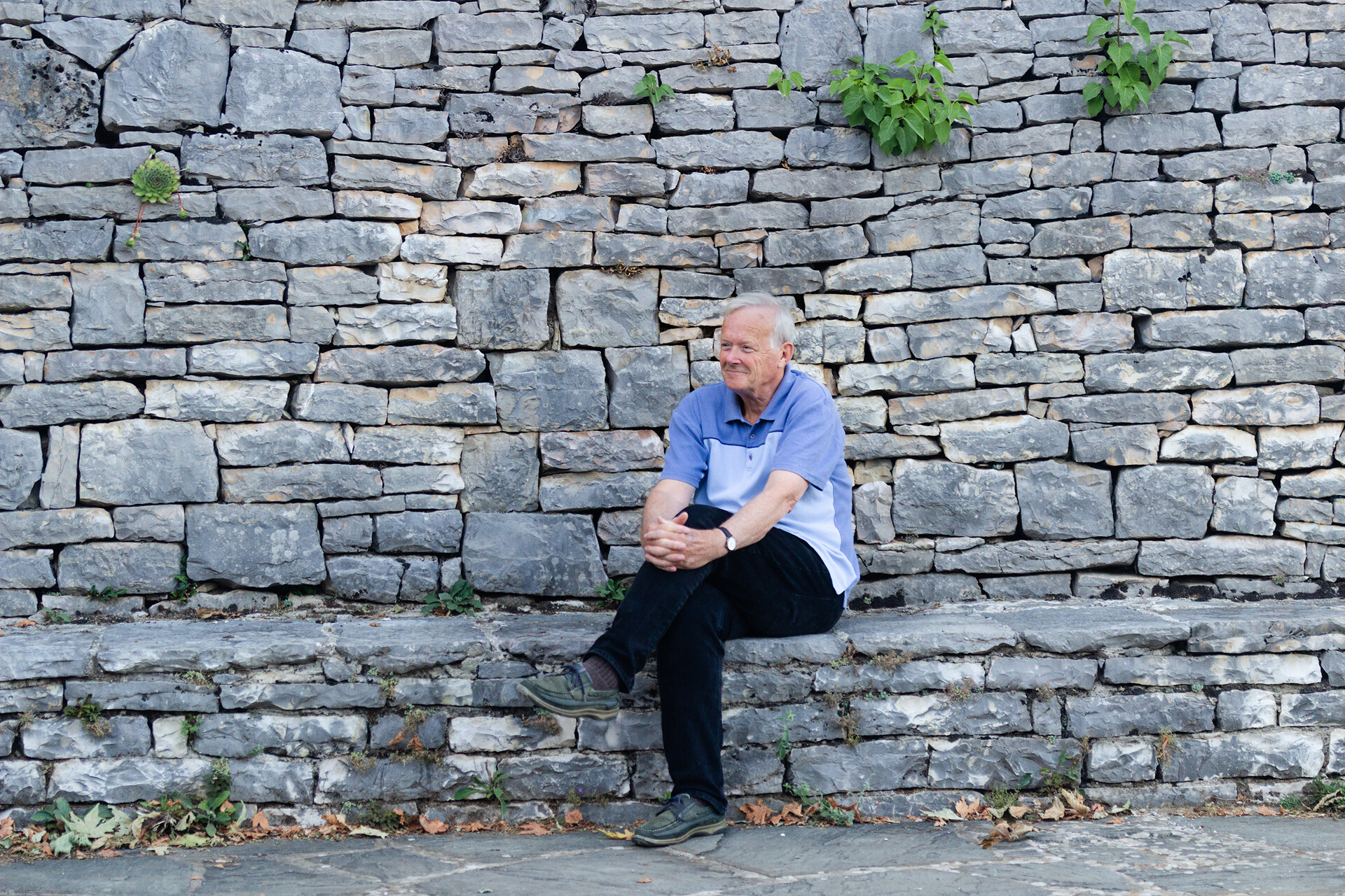 Jim Potts: Ένας Άγγλος συγγραφέας που έκανε πατρίδα του την Κέρκυρα και ...