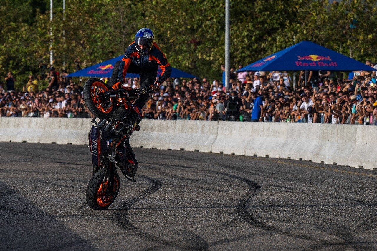 Το RED BULL SHOWRUN BY ALUMIL έγραψε ιστορία | LiFO