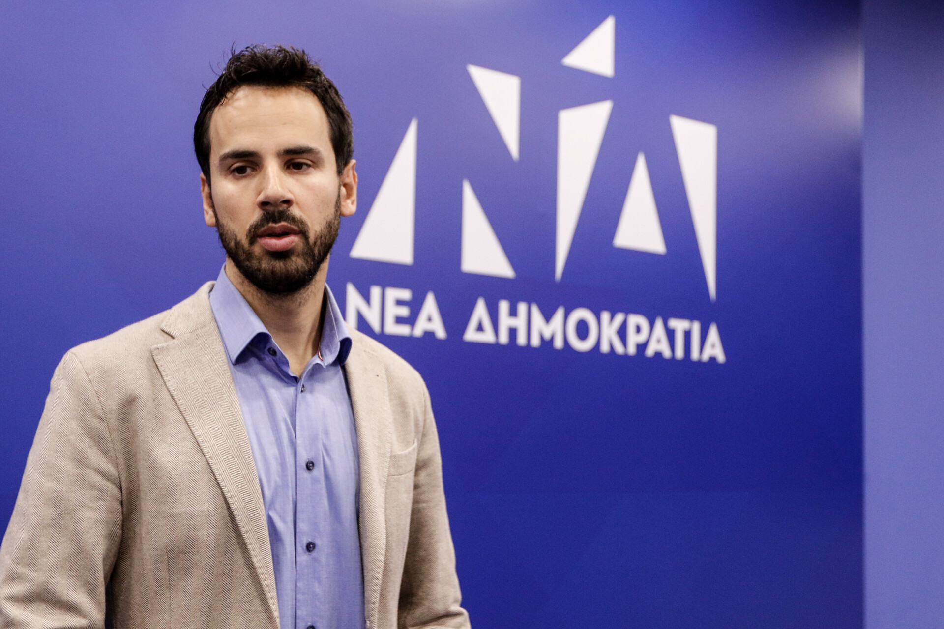 Νέος εκπρόσωπος Τύπου της Νέας Δημοκρατίας ο Νίκος Ρωμανός | LiFO