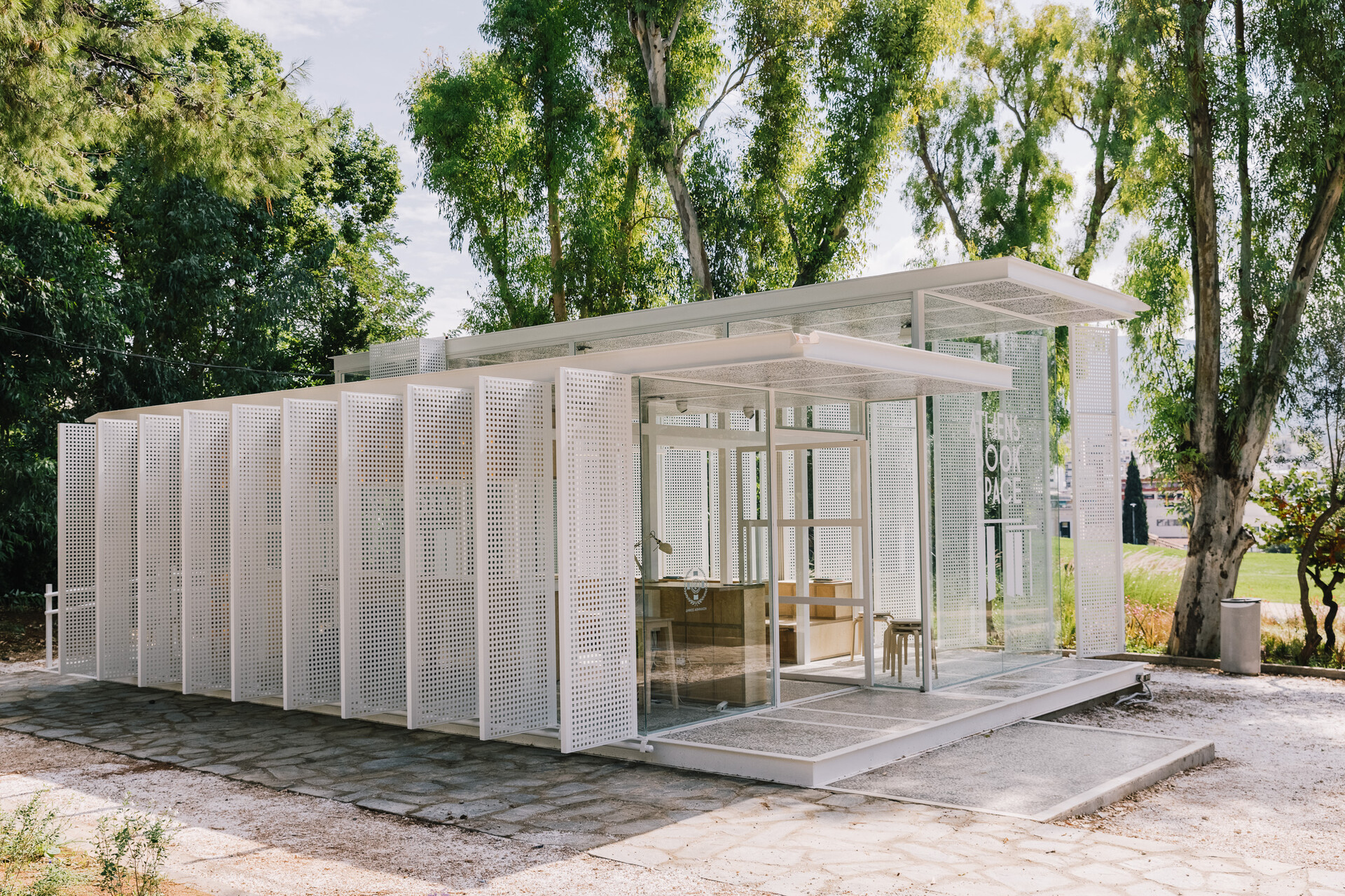 Athens Book Space: Μια αναγνωστική όαση στο Πάρκο Ελευθερίας | LiFO