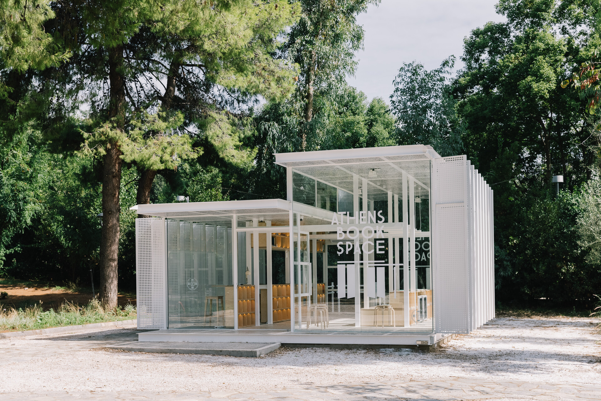 Athens Book Space: Μια αναγνωστική όαση στο Πάρκο Ελευθερίας | LiFO
