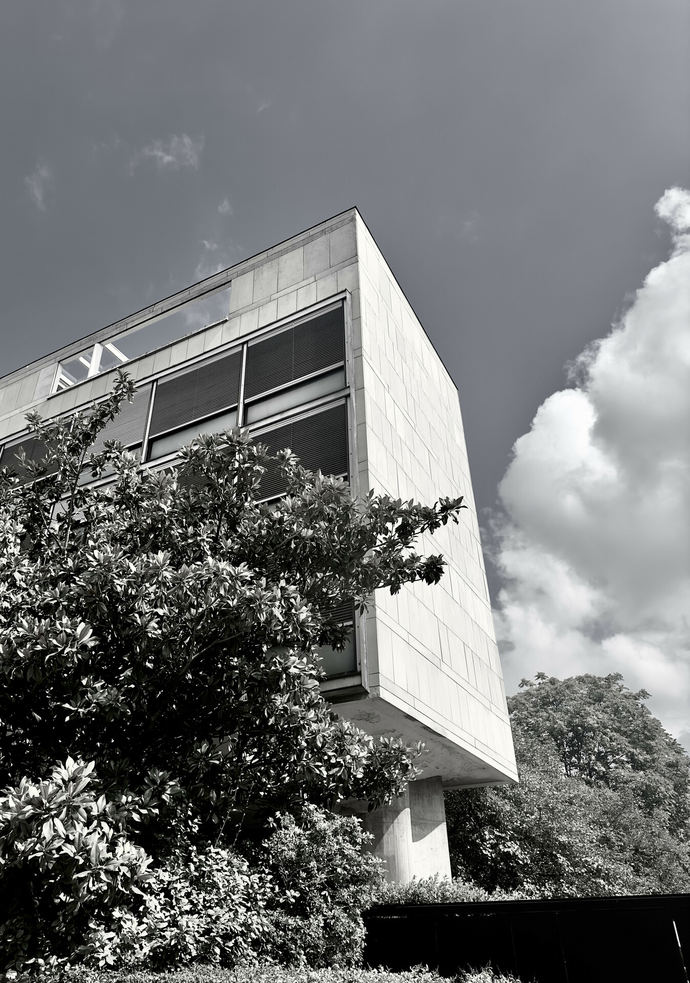 Fondation Suisse: Πώς είναι να ζει κανείς στο αρχιτεκτονικό στολίδι που ...