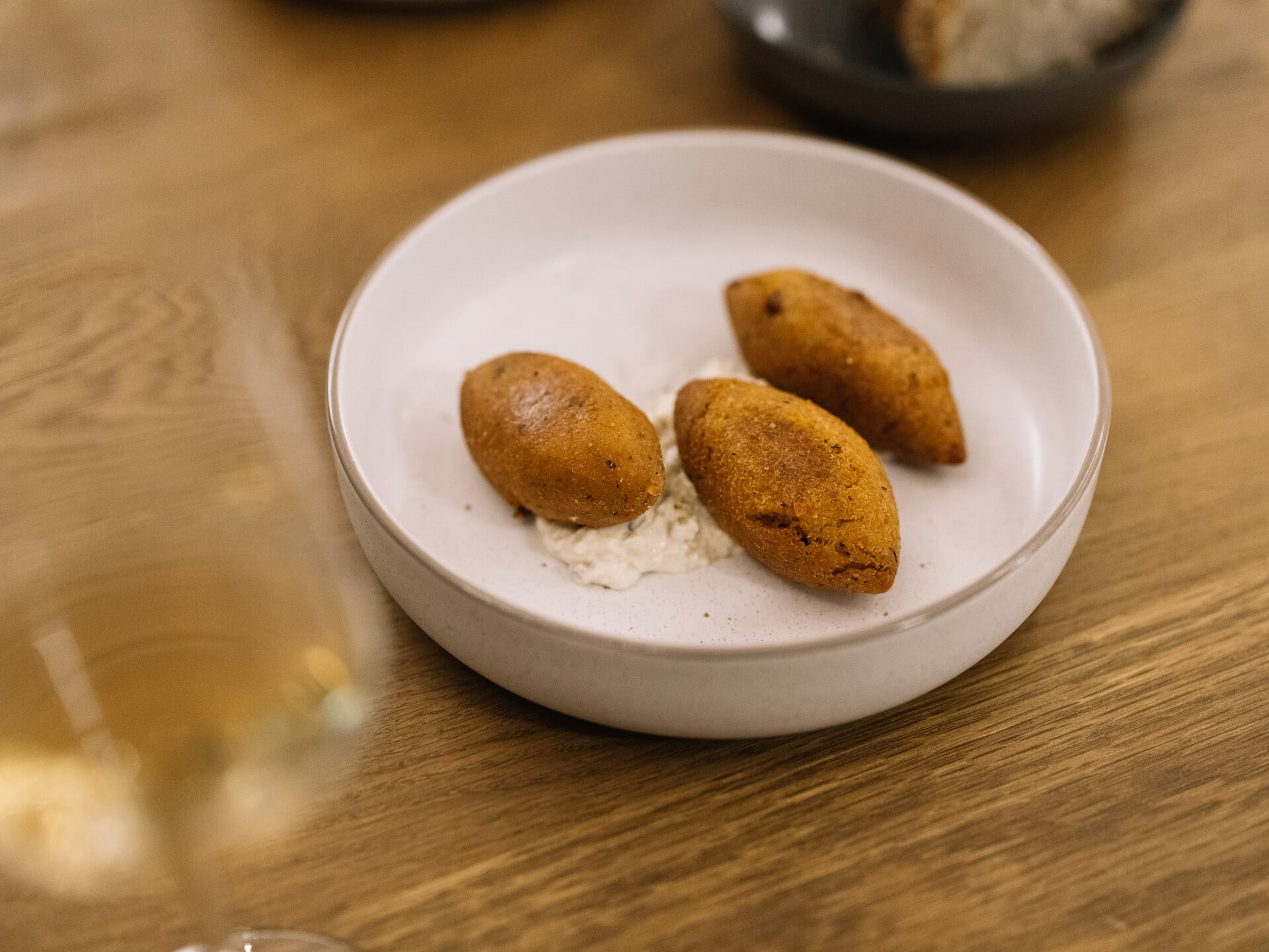 Η οικογένεια του Feyrouz μόλις άνοιξε ένα εστιατόριο με ένα μόνο ...