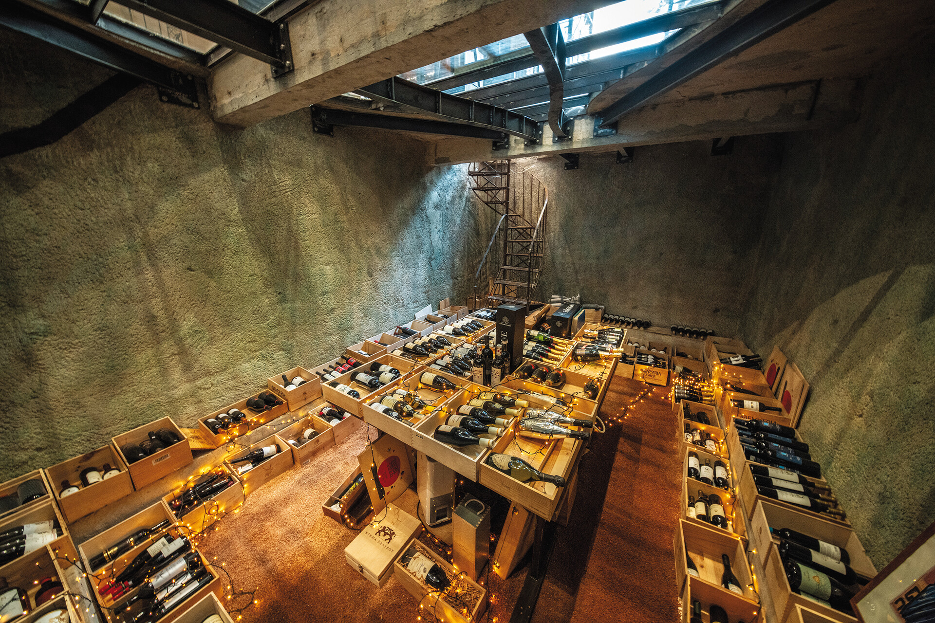 Cava Solera: Σε ξεναγεί στον μαγικό κόσμο του ουίσκι μέσα από μια ...