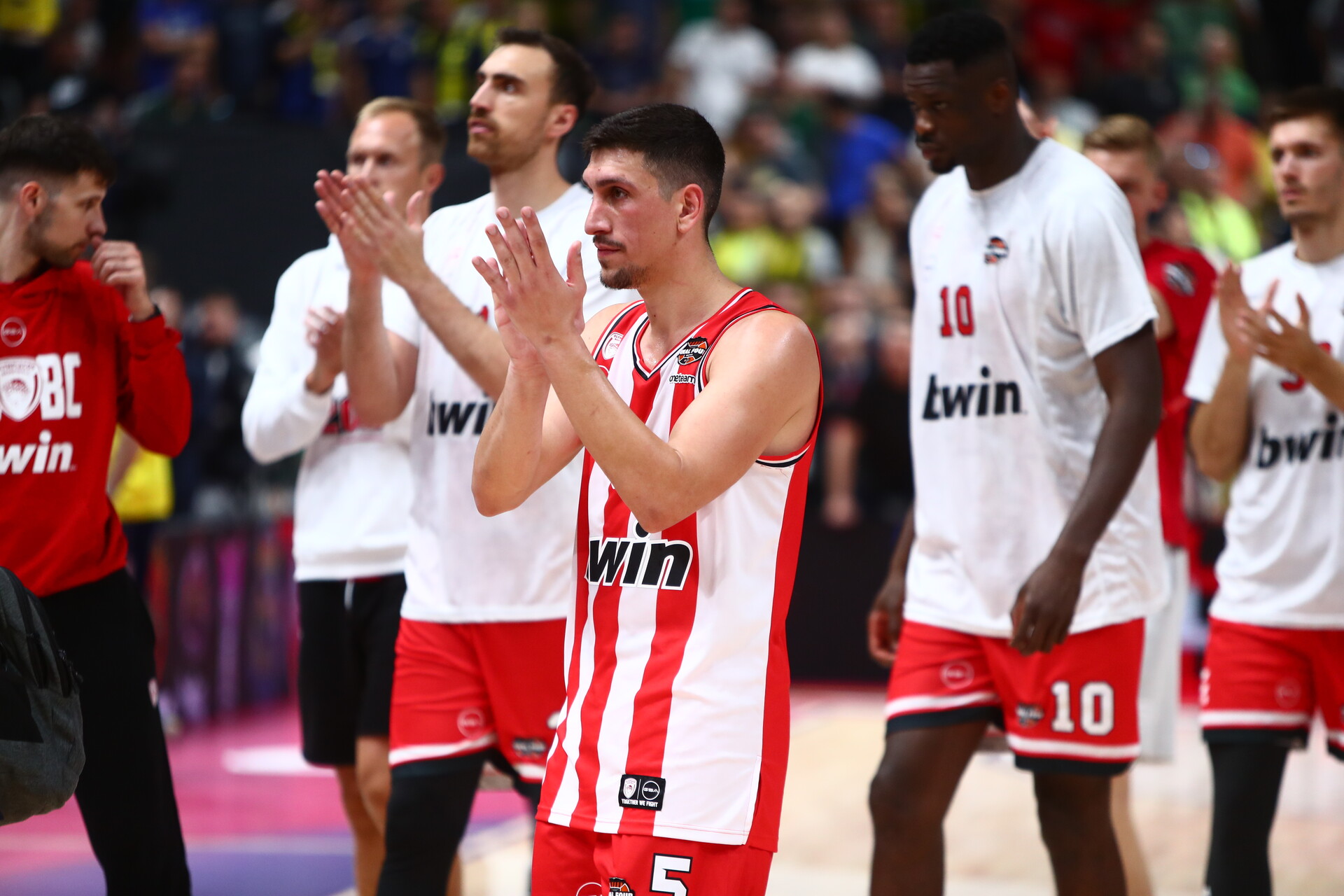Final Four: Ο Ολυμπιακός κέρδισε τη Φενέρμπαχτσε με σκορ 87-84 στον ...