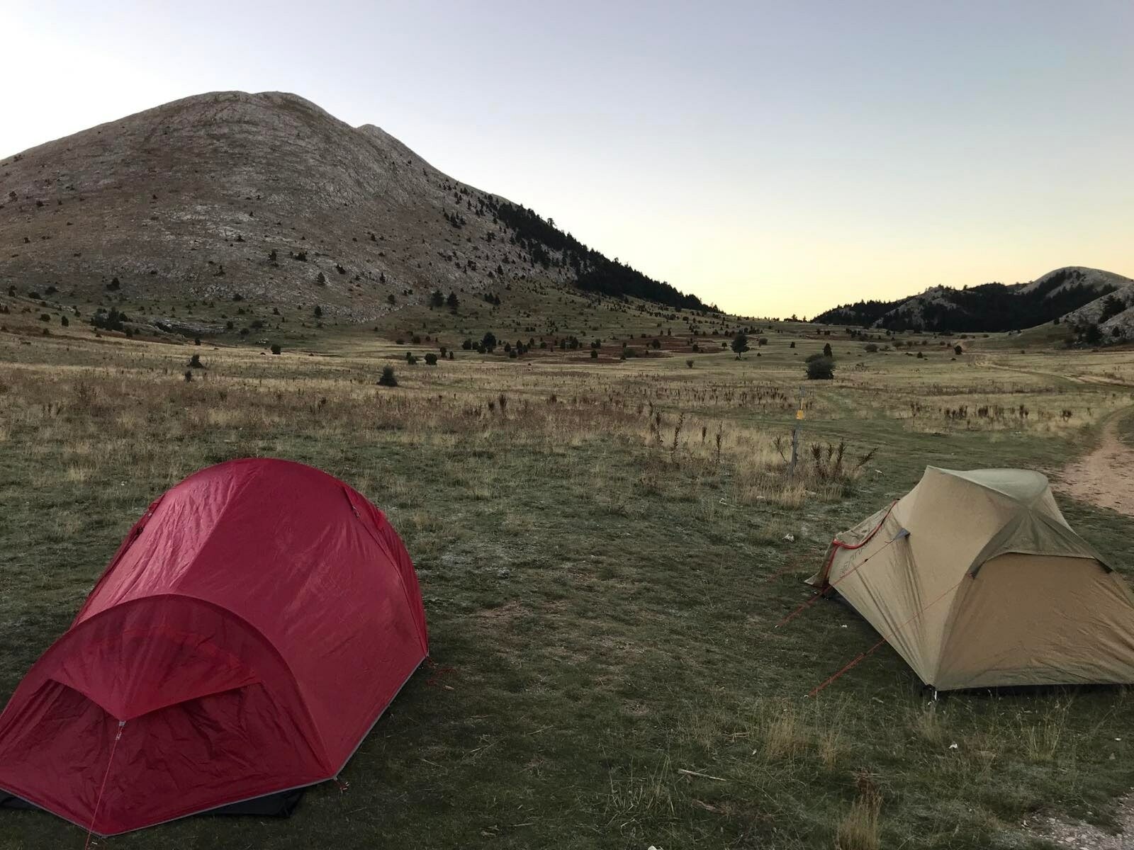 «Η φάση είναι Mountains»: Ο Μιχάλης και η Καλλιόπη άφησαν την Αθήνα για ...