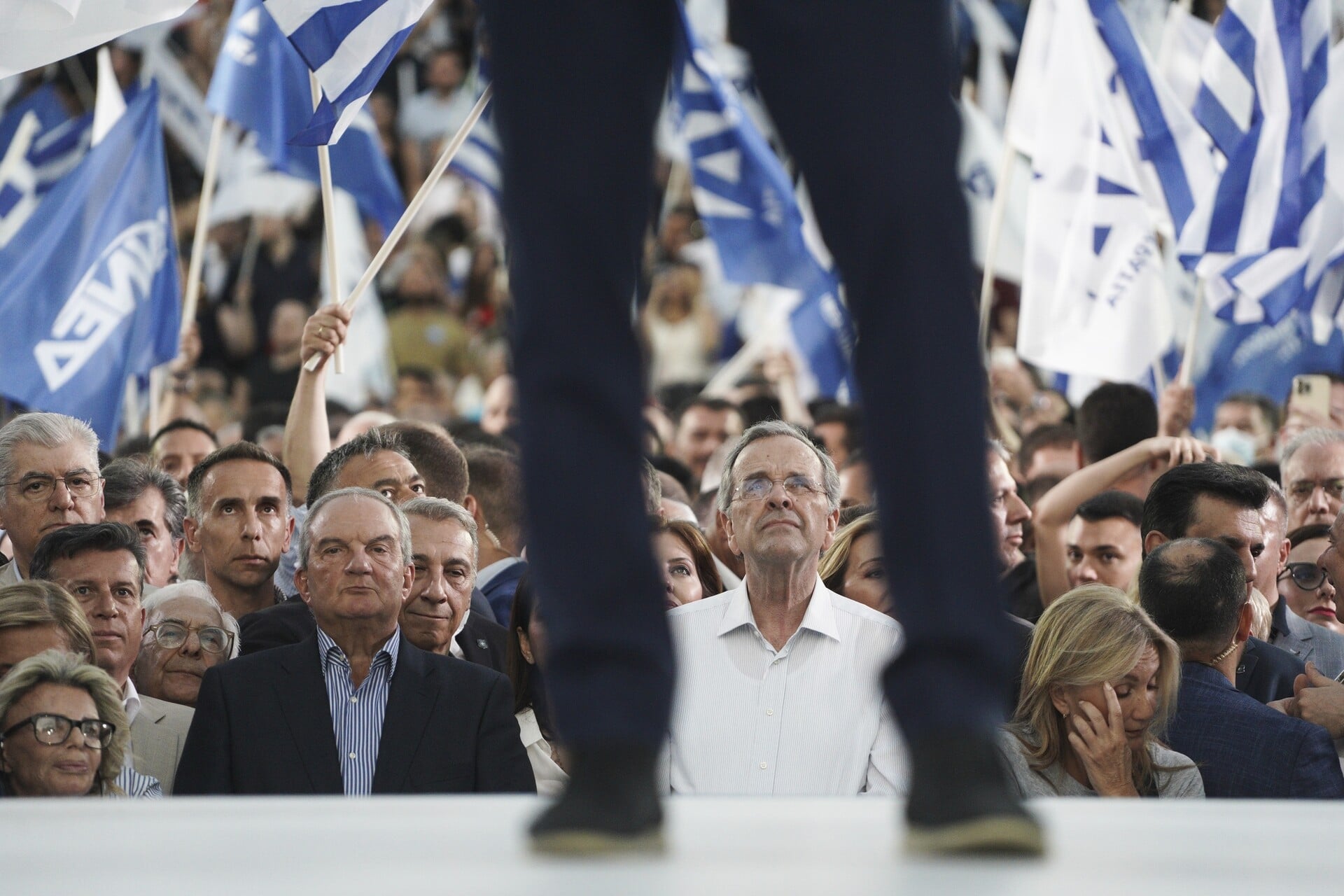 Γιατί Σαμαράς – Καραμανλής θέλουν να ρίξουν τον Μητσοτάκη | LiFO
