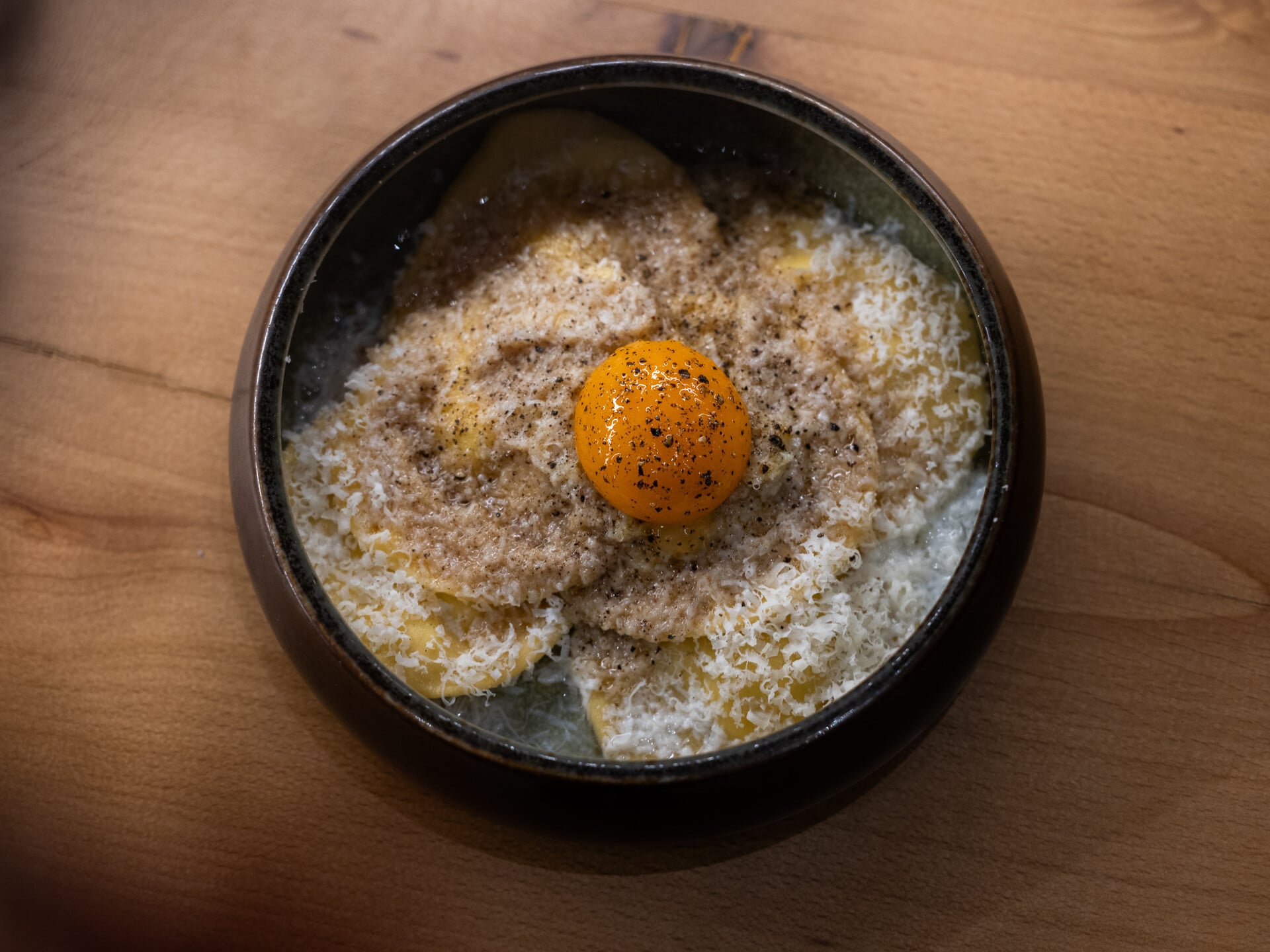 Meigma: Το νέο μεζεδοπωλείο της Αθήνας δεν θυμίζει κανένα άλλο | LiFO