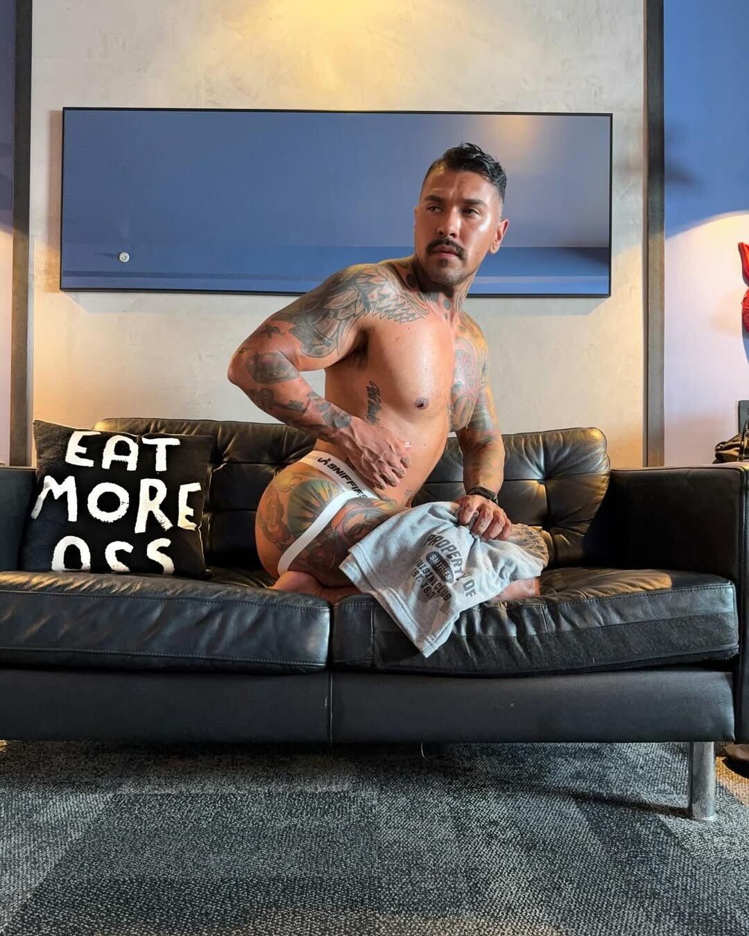 Είσαι Αυτό που Πουλάς: Queer Σώμα, Πόθος και Bareback Ελευθερία/ από τον Πάνο Μιχαήλ | LiFO